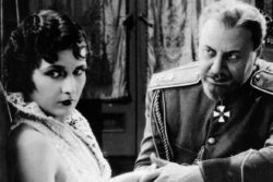 Crítica | Doctor Who: Timewyrm - Gênese, de John Peel - Plano Crítico