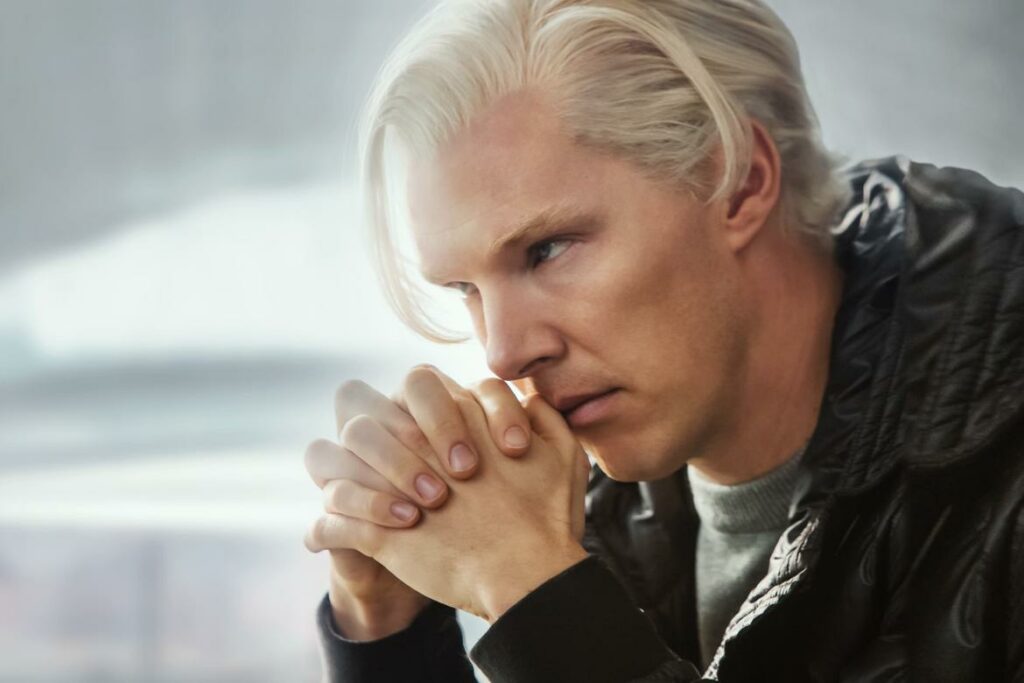 Crítica | O Quinto Poder - Plano Crítico